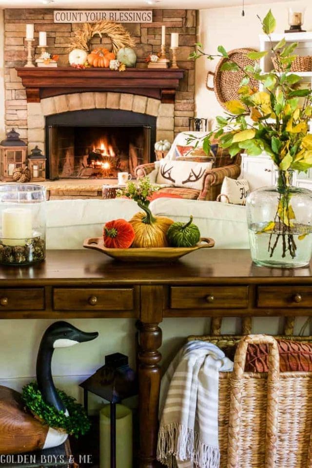 20 Creative Fall Decorating Ideas You'll Love - Noshtastic
